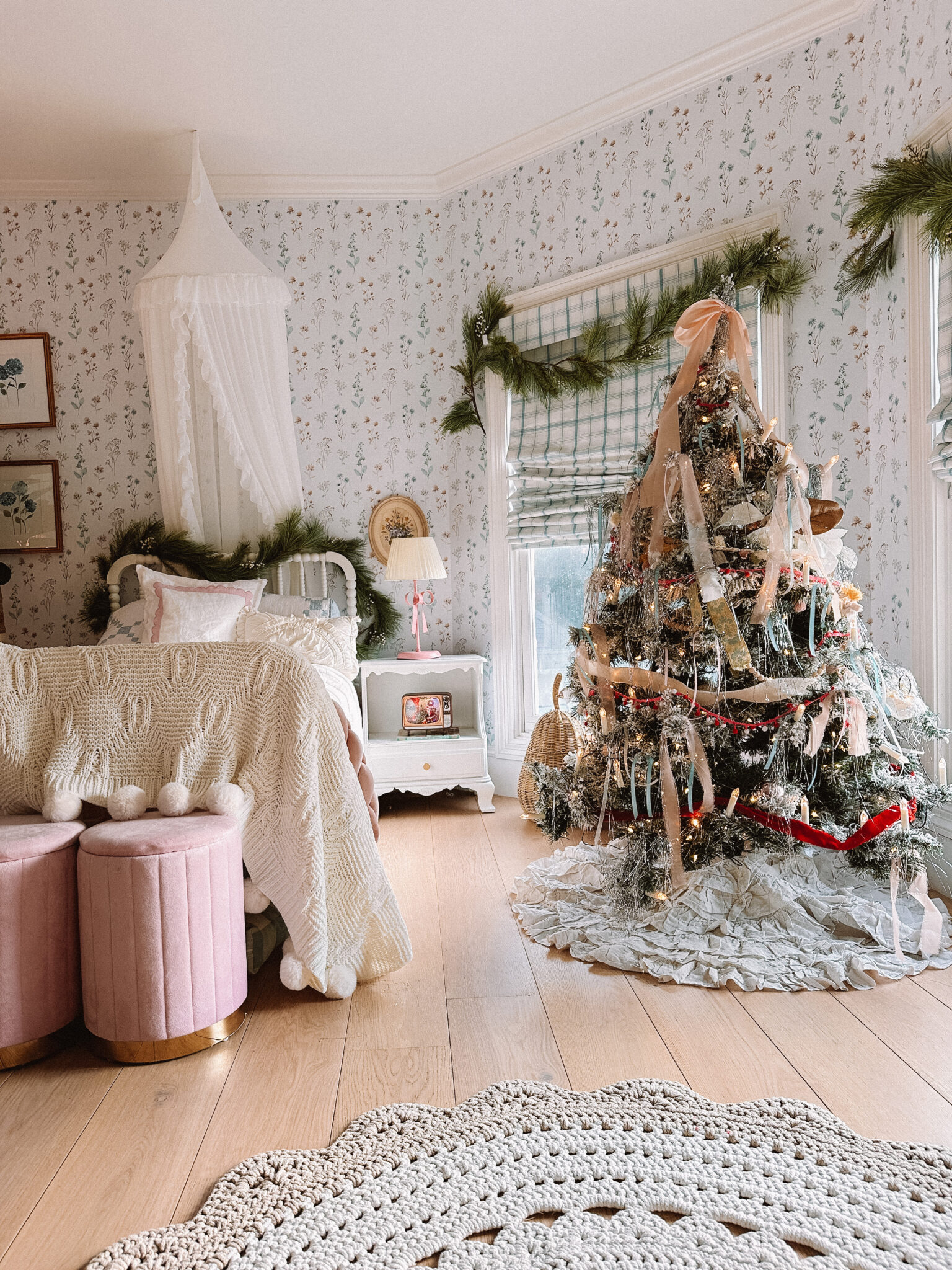 Holiday Decor For Kids Room - Casey Wiegand of The Wiegands